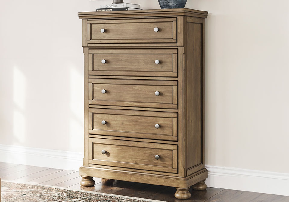 Feddinger Brown Chest - Goodman Creek Furniture & Appliance